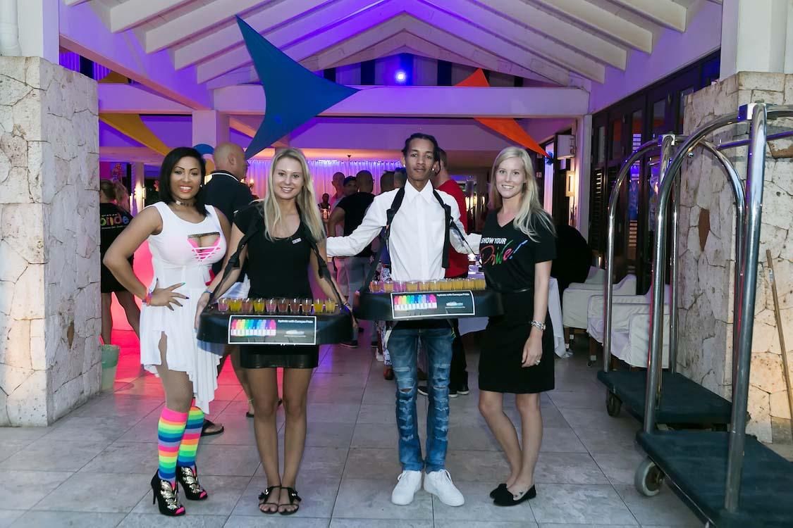 15 Photos from Curaçao Pride
